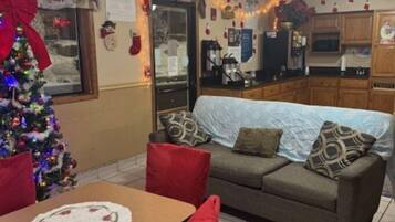 Pequeno-almoço takeaway diário incluído