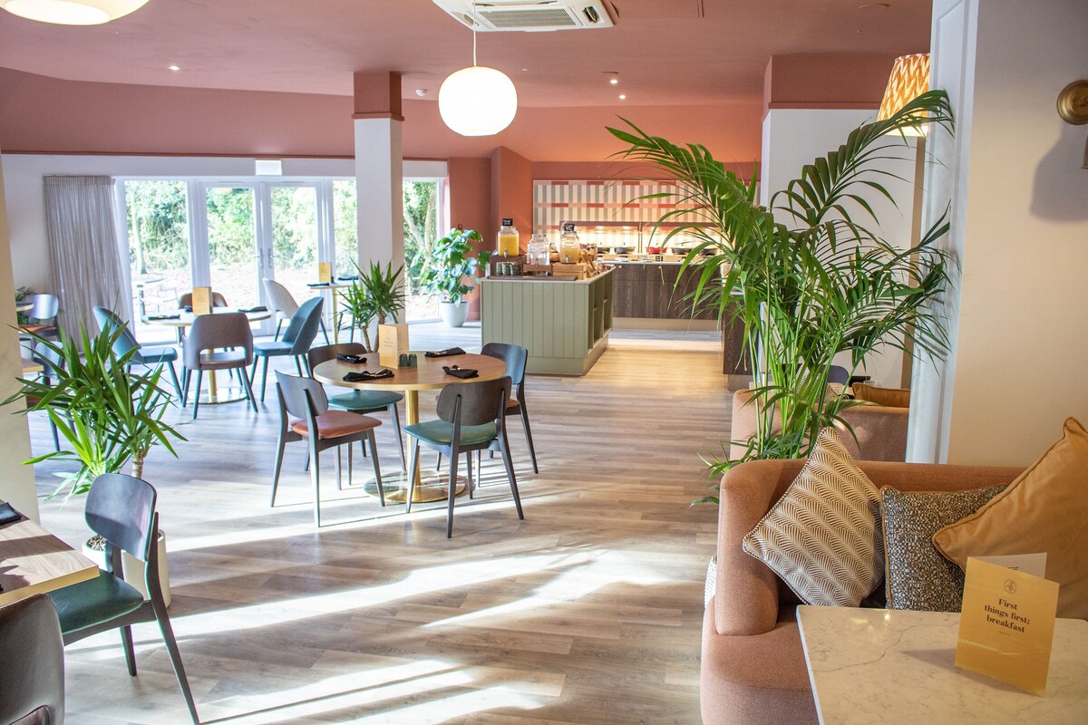 voco Rockingham Forest Corby by IHG Reviews, Deals & Photos 2026 ...