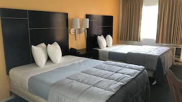 Quarto Standard, 2 camas de casal | Secretária, cortinas/cortinados opacos, quartos insonorizados