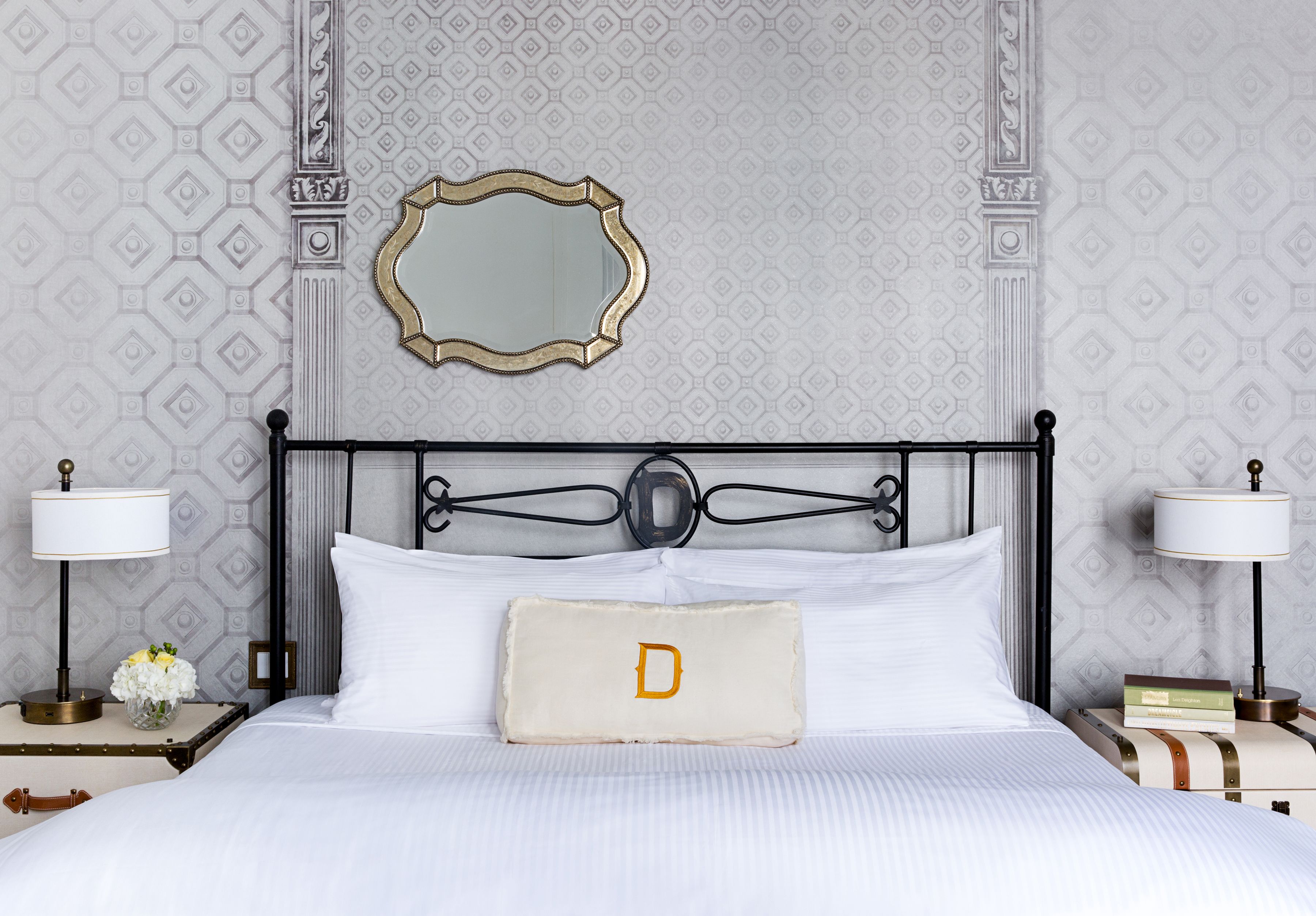 Roupa hipoalergénica, camas de colchão pillowtop, minibar 