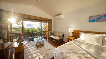 Suite Deluxe, 1 cama king-size, vista para a praia | Minibar, cofre no quarto, com decoração personalizada