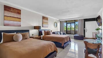 Quarto luxo, para não fumantes, cozinha americana | 1 quarto, roupas de cama premium, cofres nos quartos, escrivaninha