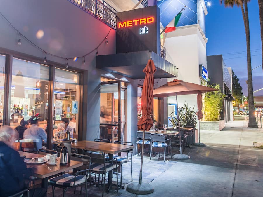 Café da manhã, almoço e jantar; culinária americana