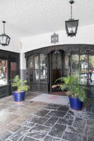 Fachada da propriedade