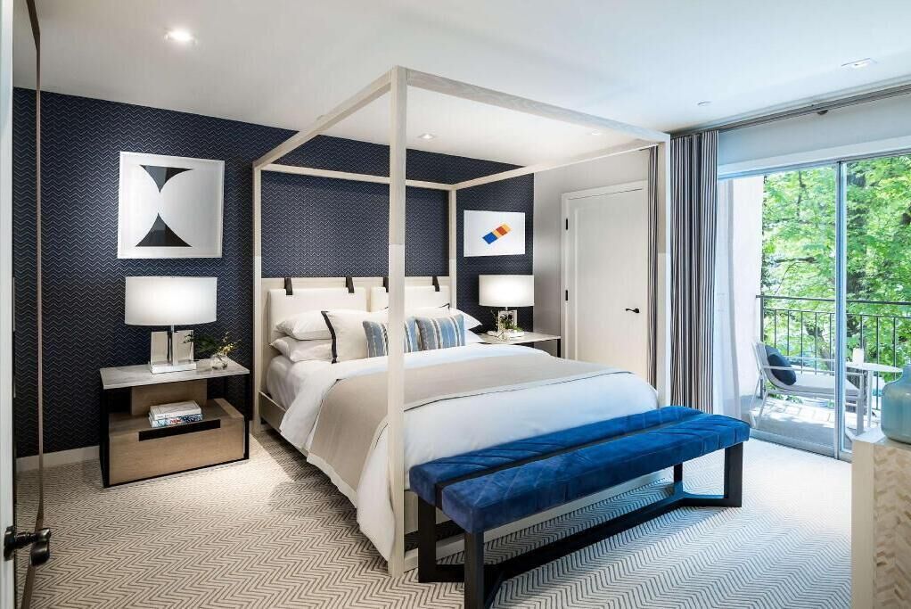 Roupa de alta qualidade, minibar, cofre no quarto 
