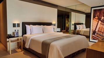 Suite, 1 cama king-size | Roupa de alta qualidade, edredões de penas, camas de colchão pillowtop