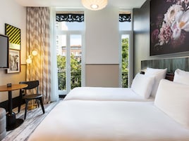 Quarto clássico, 2 camas de solteiro | Roupas de cama premium, camas com colchões pillow-top