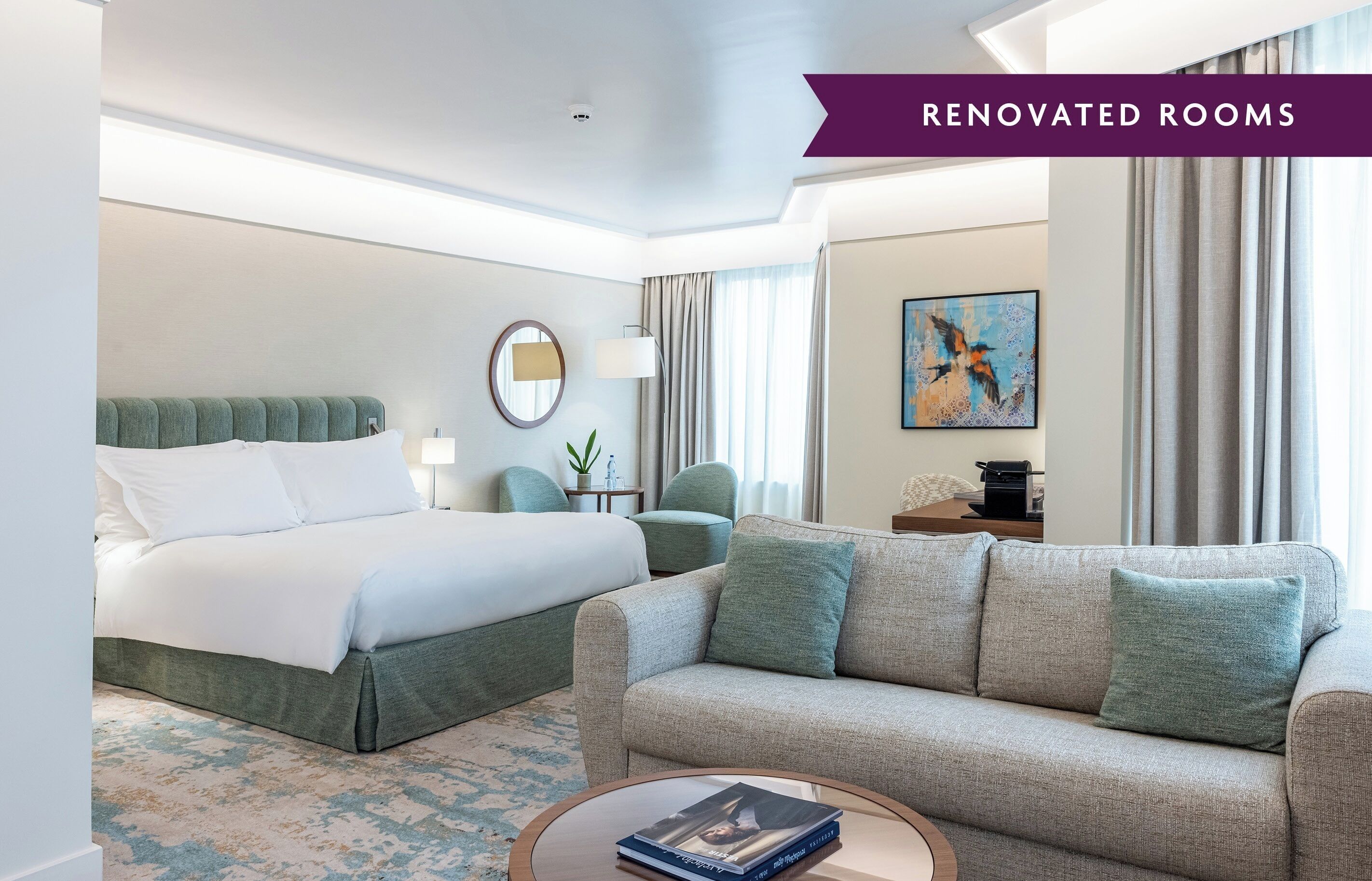 Roupas de cama premium, frigobar, cofres nos quartos, escrivaninha