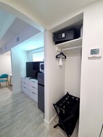 Quarto standard | Área de estar | TV de tela plana