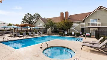 Área para churrascos e piqueniques