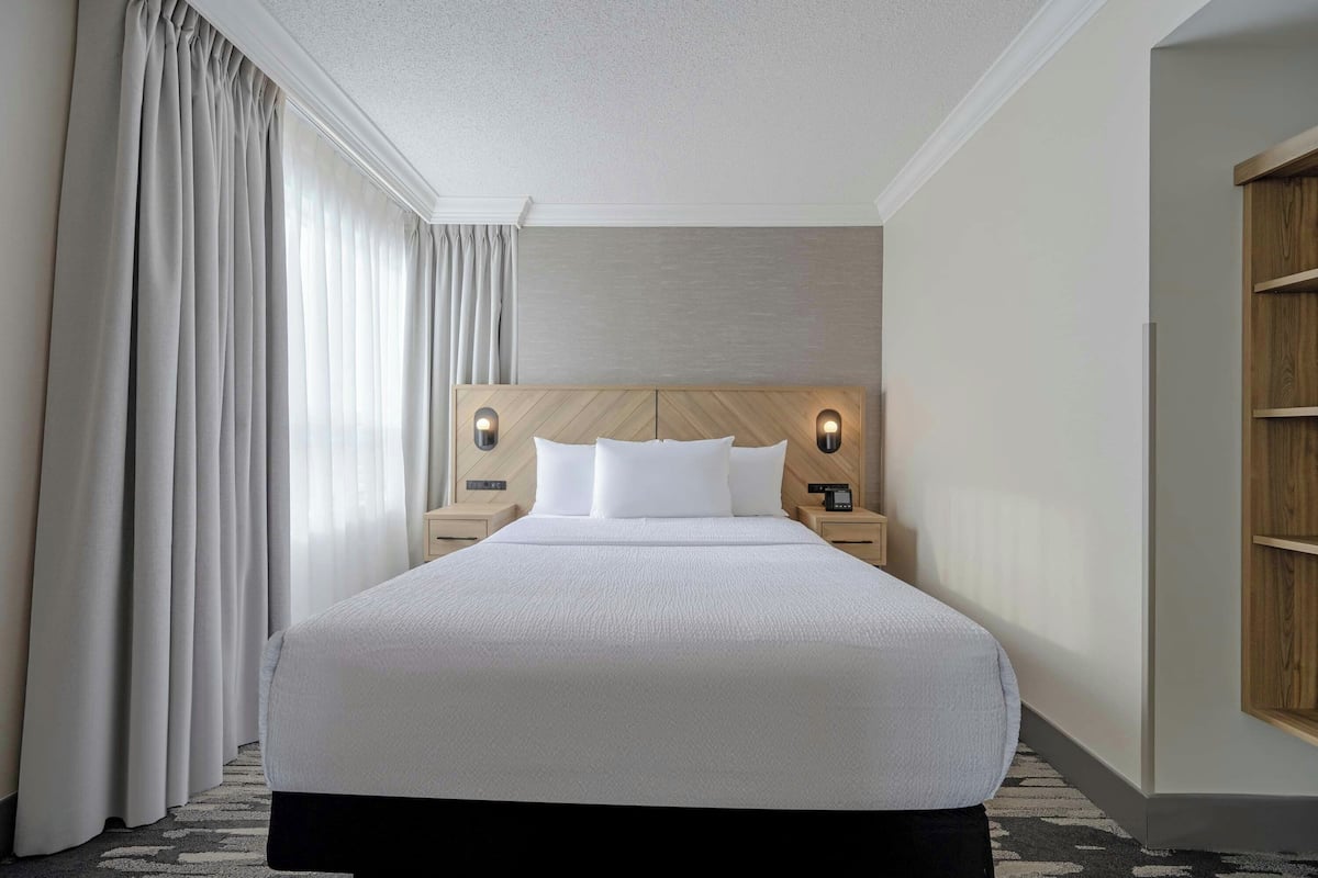 1 quarto, roupas de cama premium, camas com colchões pillow-top