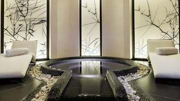 Salas para tratamentos a dois, sauna seca, sauna a vapor