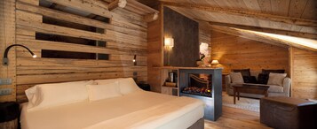 Suíte júnior, sauna seca, vista para a montanha | Roupas de cama premium, edredons de pluma