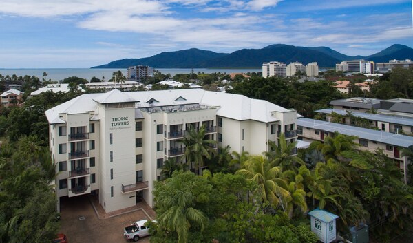 Tropic Towers Apartments - Cairns