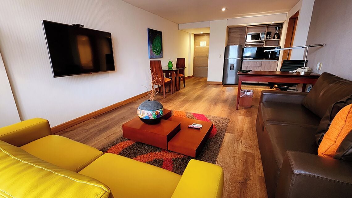 Suíte empresarial, 1 cama Queen e sofá-cama, cozinha, vista para a cidade | Roupas de cama de algodão egípcio, roupas de cama premium
