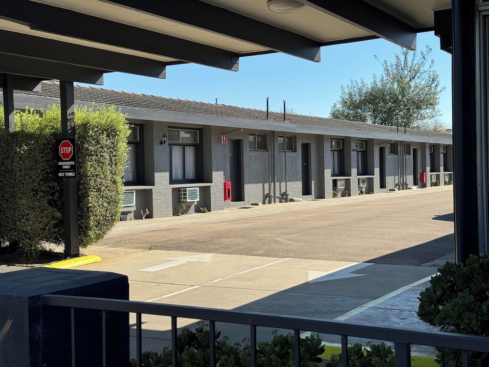 Castle Motel Bairnsdale - Bairnsdale