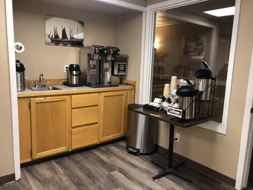 The Washburn Inn - On the Lake Reviews, Deals & Photos 2024 - Expedia