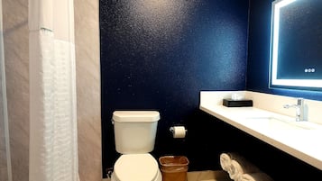Escrivaninha, Wi-Fi de cortesia, roupa de cama