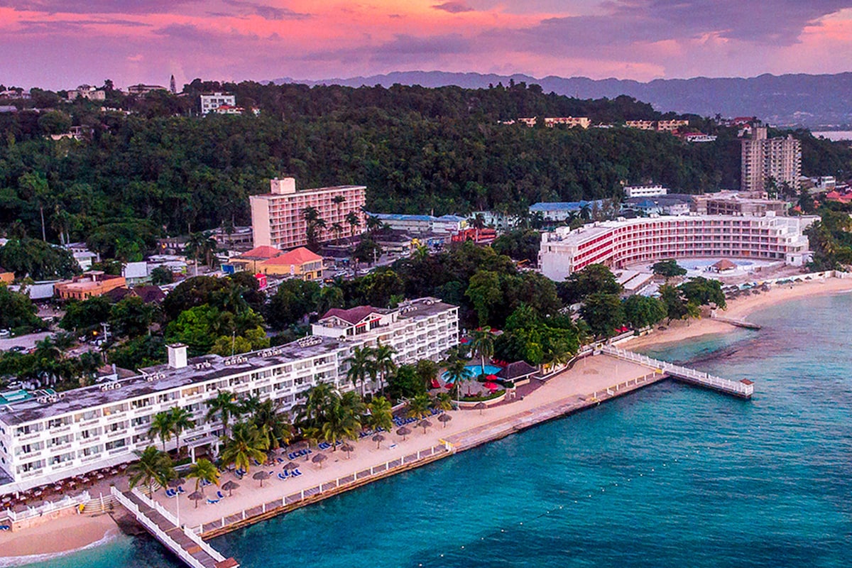 Royal Decameron Montego Beach - All Inclusive Reviews, Deals & Photos ...