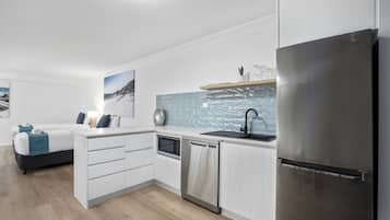 Quarto Familiar | Cozinha privada | Um frigorífico