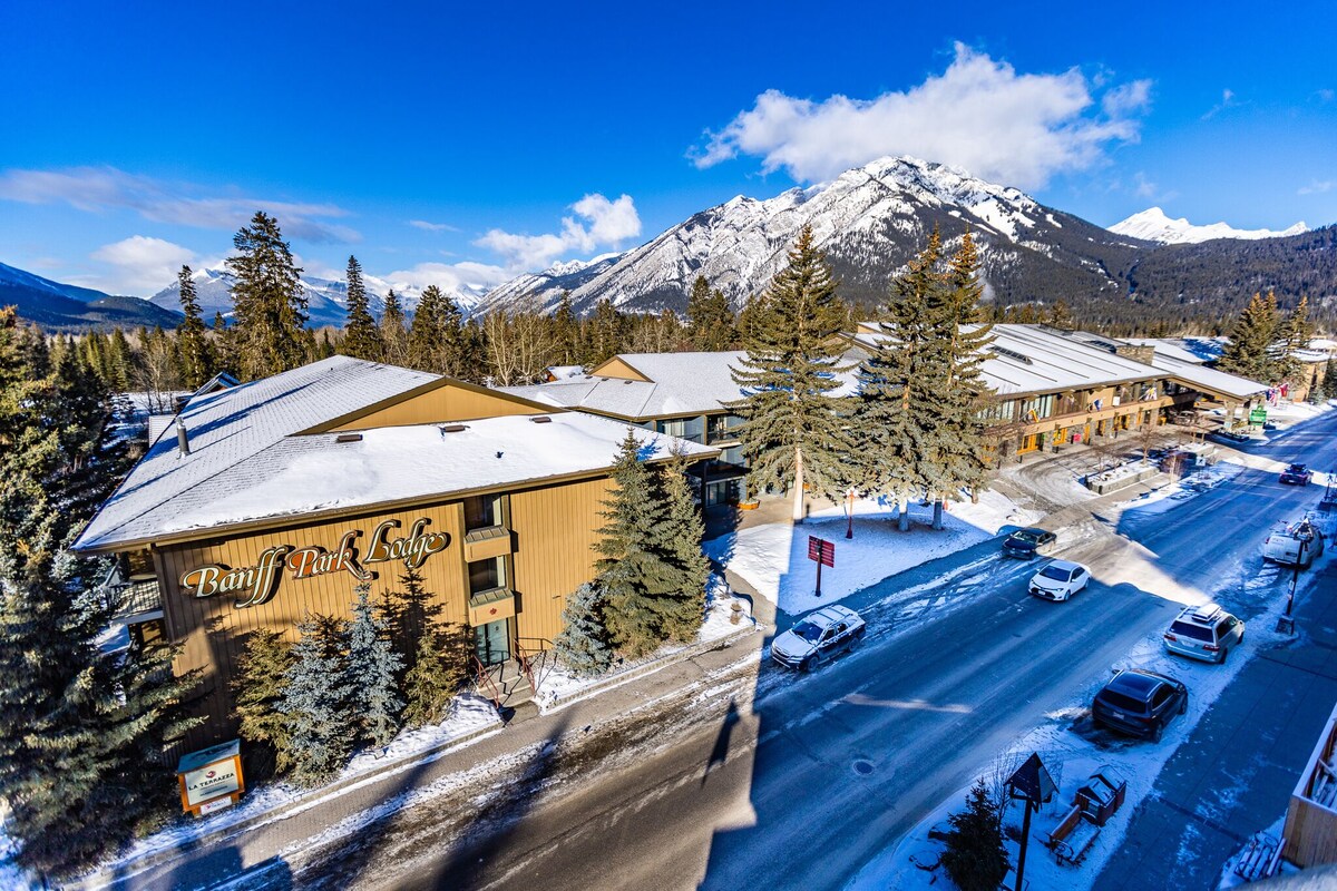 Banff Park Lodge Reviews, Deals & Photos 2023 - Expedia