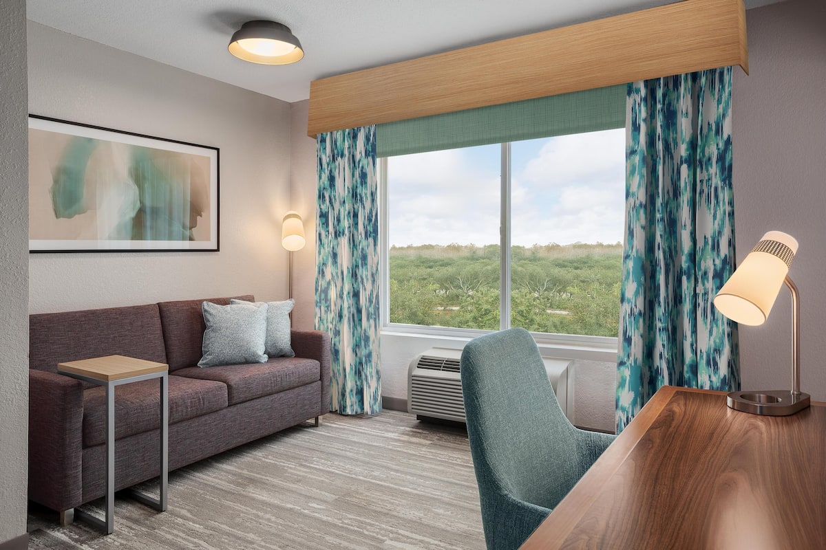 Televisor LCD de 36 polegadas com canais digitais, televisor