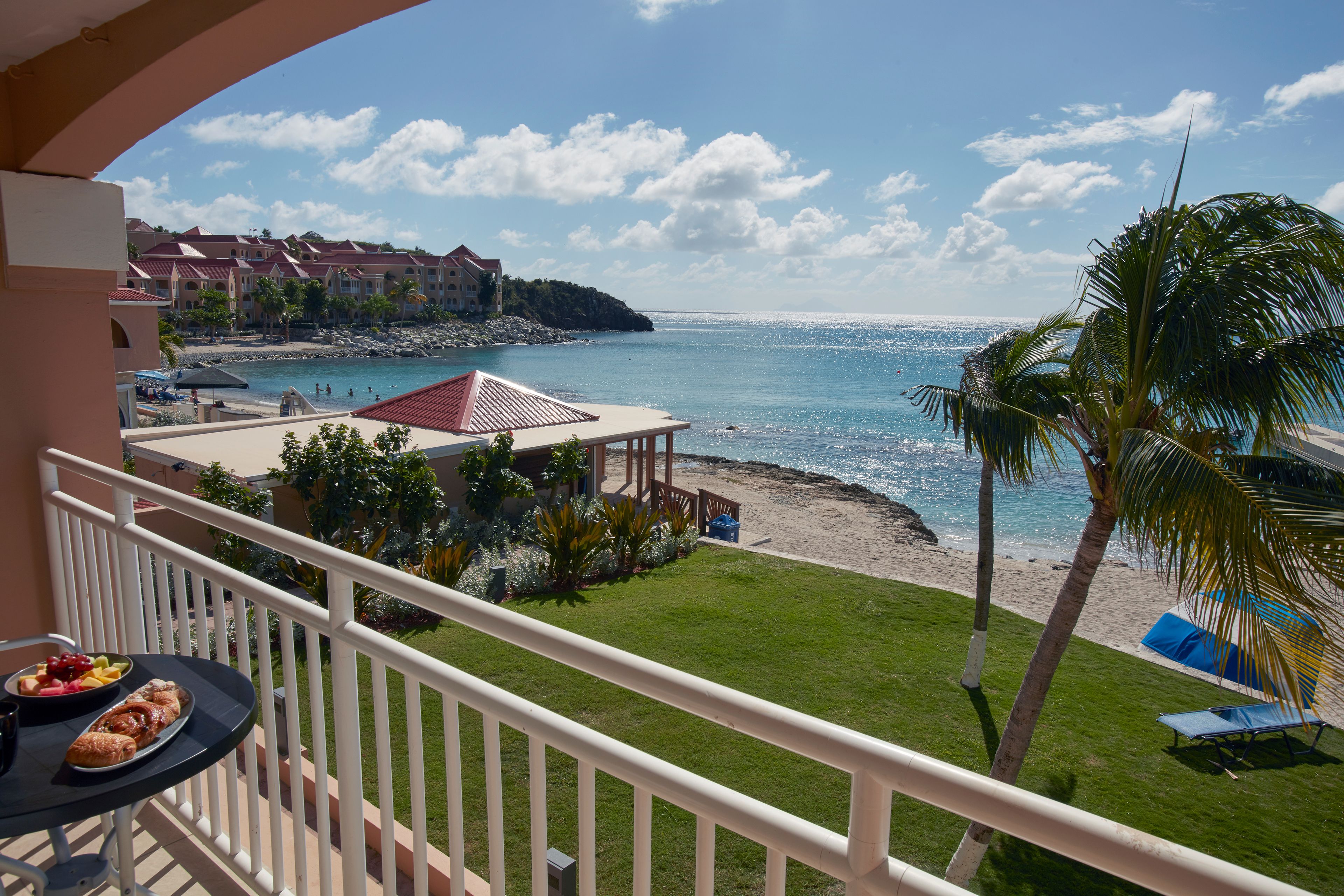 Quarto Duplo, 2 camas de casal, junto à praia | Vista do quarto