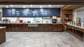 Pequeno-almoço tipo buffet diário incluído