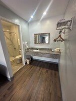 Wi-Fi de cortesia, roupa de cama