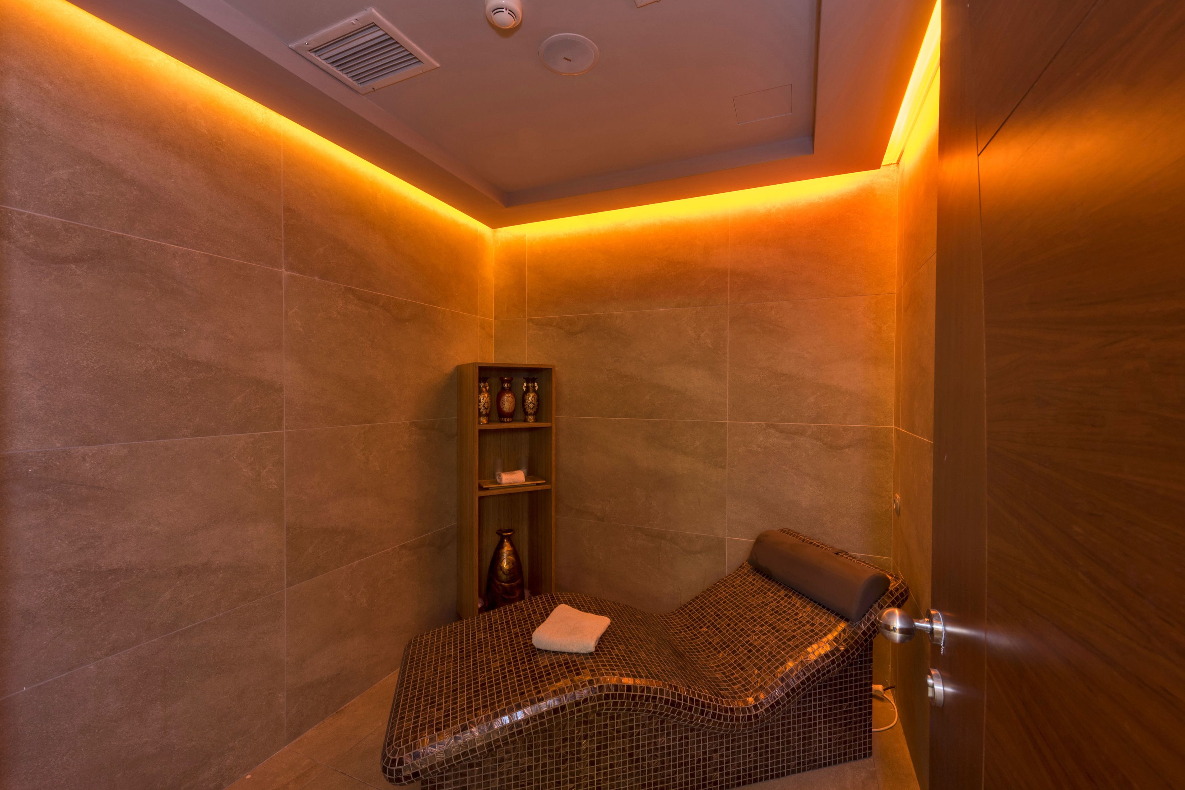 Sauna seca, sauna a vapor, banho turco/hammam