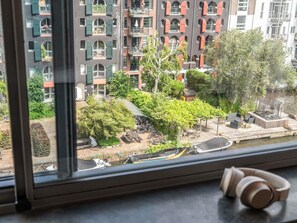Quarto, 1 cama de casal, vista para o canal | Vista para a água