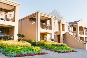 Apartamento standard, 2 camas Queen | Vista para o jardim