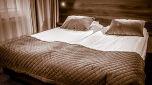 Quarto Twin | Secretária, berços/camas para crianças, Wi-fi grátis