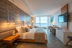 Suite Presidencial | Roupa de alta qualidade, minibar, cofre no quarto, secretária 