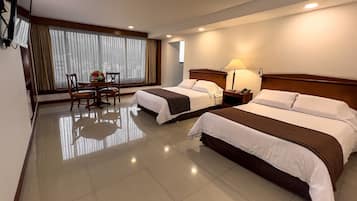 Quarto executivo, 2 camas de casal | Vista do quarto