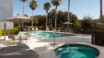 Piscina exterior