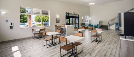 Pequeno-almoço continental diário incluído