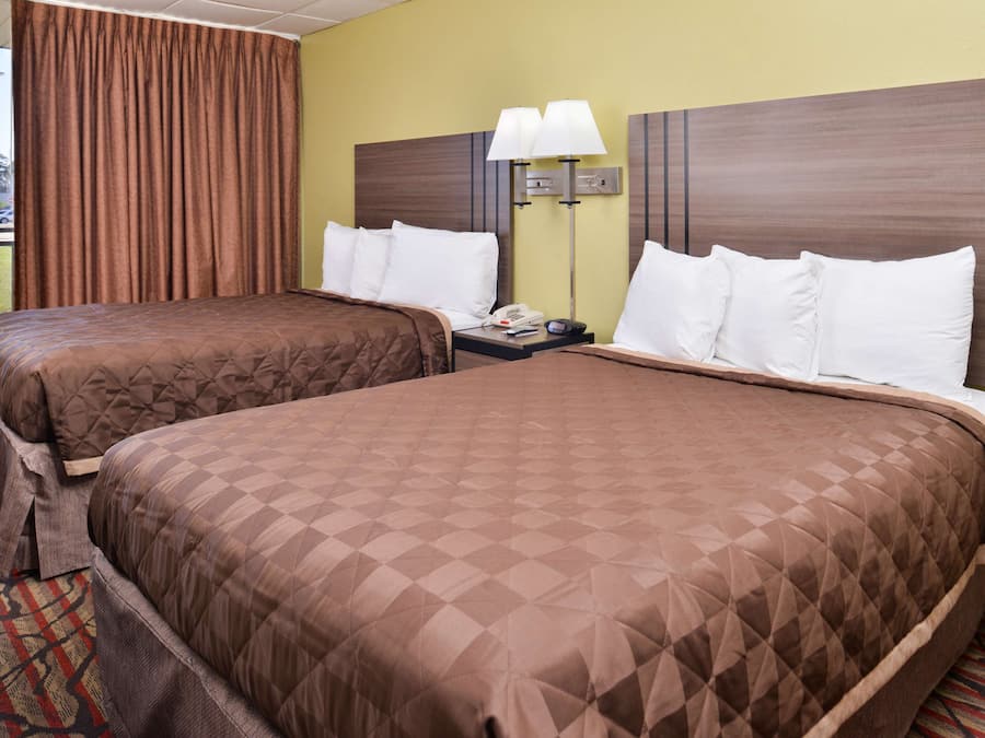 Escrivaninha, ferros/tábuas de passar roupa, Wi-Fi de cortesia