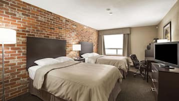 Quarto, 2 camas de casal, não fumadores | Secretária, secretária adequada para computadores portáteis