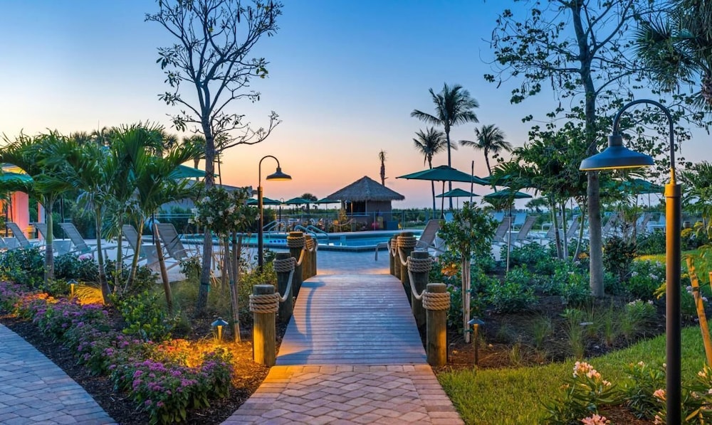 Sanibel Inn - Pine Island, FL