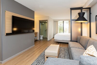 Hyatt Place Charlotte/Arrowood
