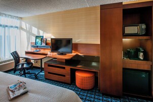 Cofre no quarto, secretária 