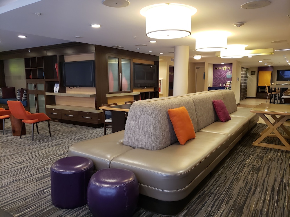 A Fun-Filled Trip: Top 11 Family Hotels in Baltimore's Inner | Trip101