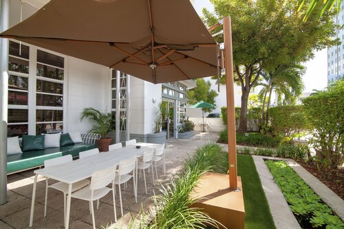 Greenview Hotel by Lowkl Reviews, Deals & Photos 2024 - Expedia