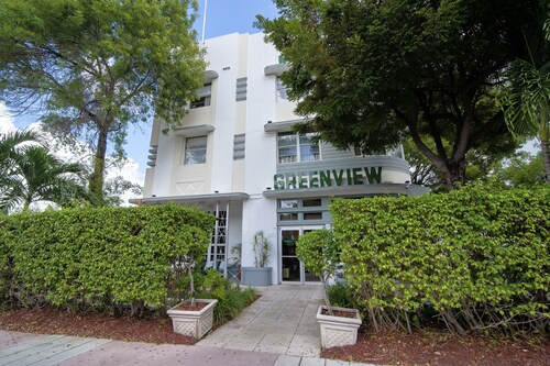 Greenview Hotel by Lowkl Reviews, Deals & Photos 2024 - Expedia