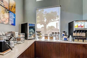 Café da manhã continental grátis todos os dias