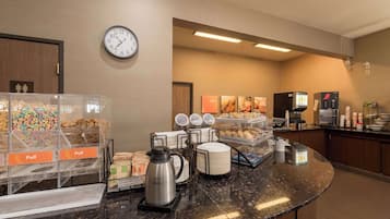 Pequeno-almoço tipo buffet diário incluído