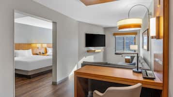 Quarto, 2 camas Queen | 1 quarto, roupas de cama antialérgicas, escrivaninha