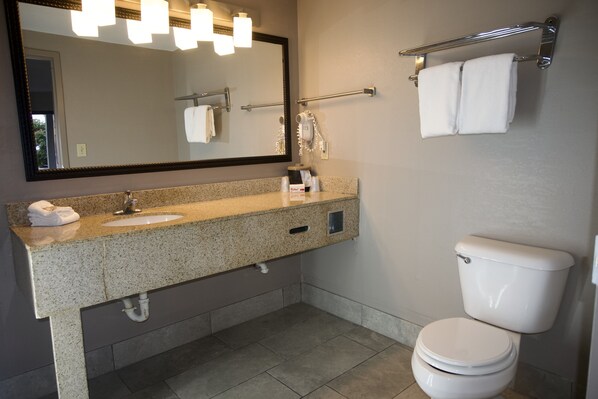 Secretária, Wi-fi grátis, roupa de cama fornecida 