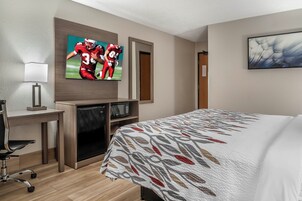 Cofres nos quartos, escrivaninha, espaço de trabalho para notebook